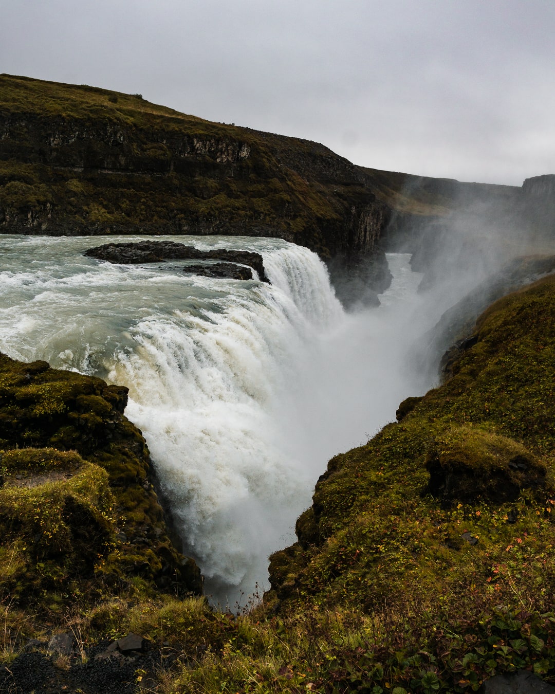 Gullfoss – The golden waterfall - Destary