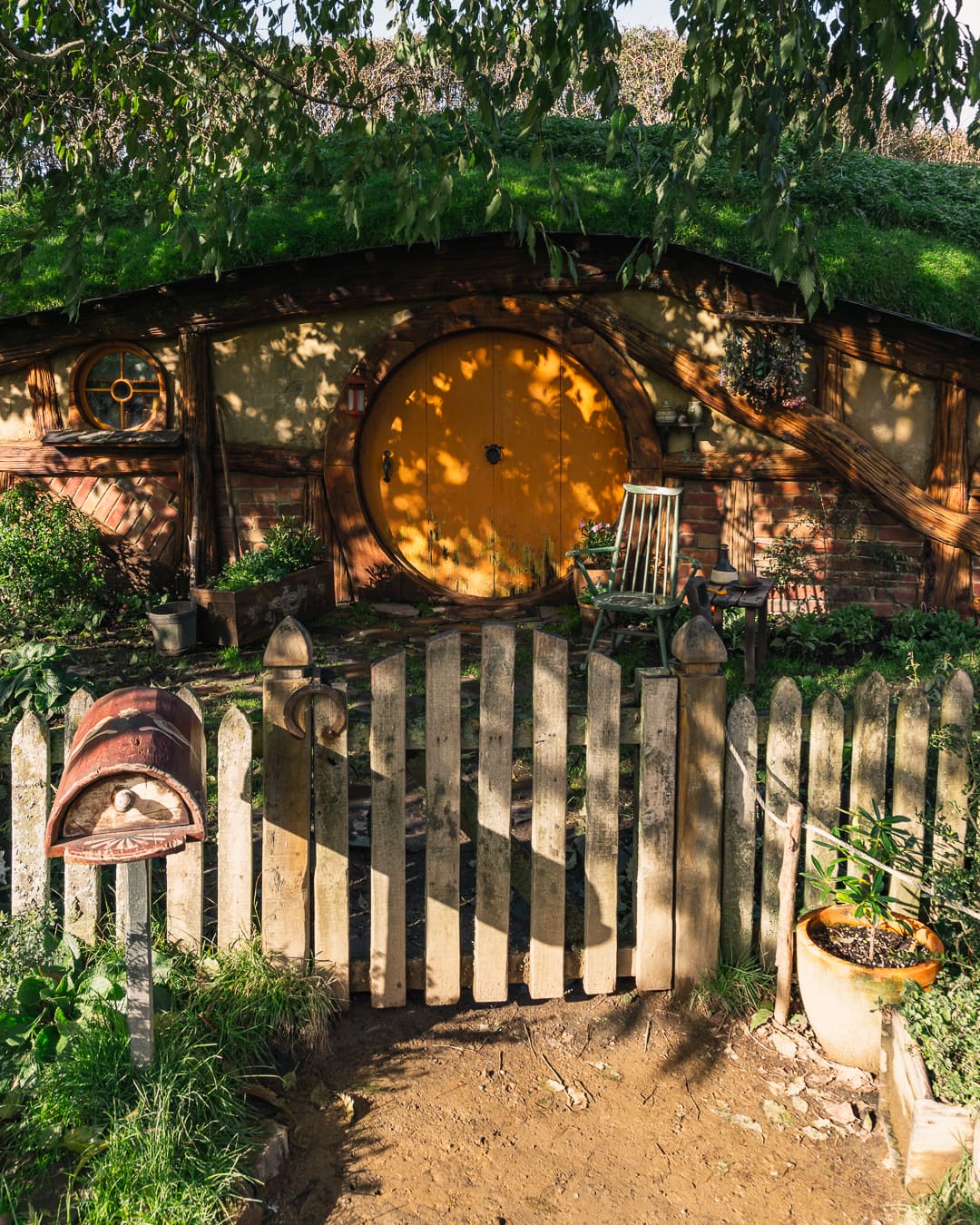 Hobbiton Movie Set – Welcome to Middle-earth - Destary